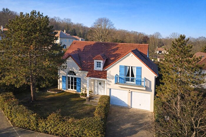 Maison à vendre - Vernouillet - 7 pièces - 5 chambres