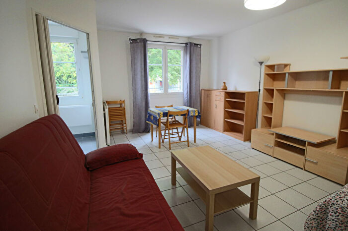 Massy, Centre-ville : Appartement 1 pièce à louer