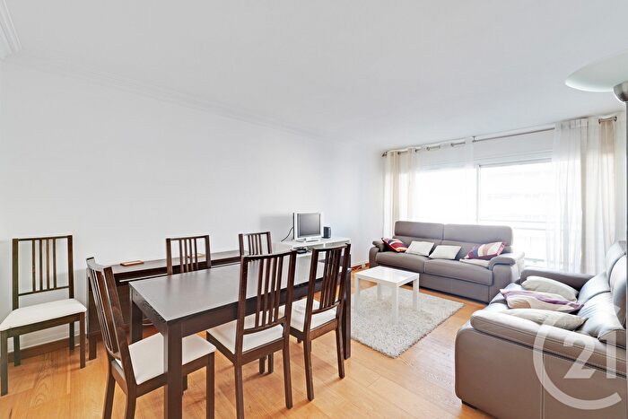 Paris 15ème, Violet, Commerce : Appartement 2 pièces à vendre