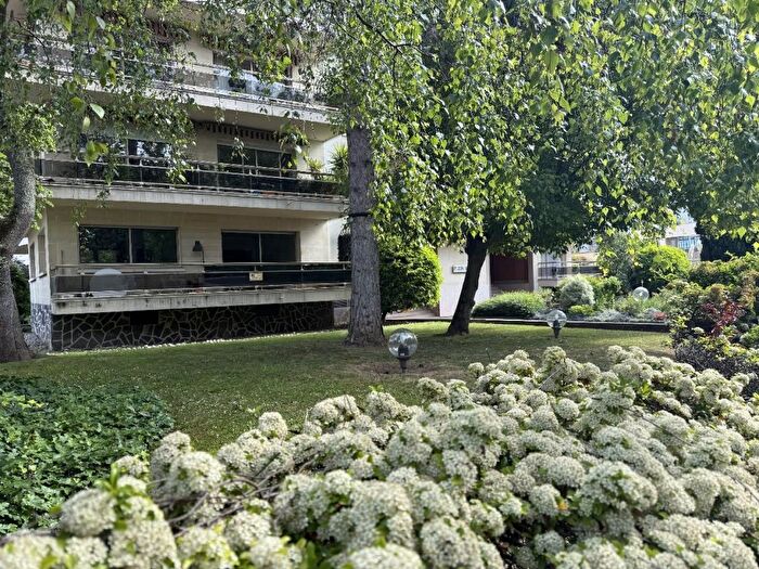 Appartement à vendre - Champigny-sur-Marne, Centre-ville, Coteaux - 5 pièces - 3 chambres