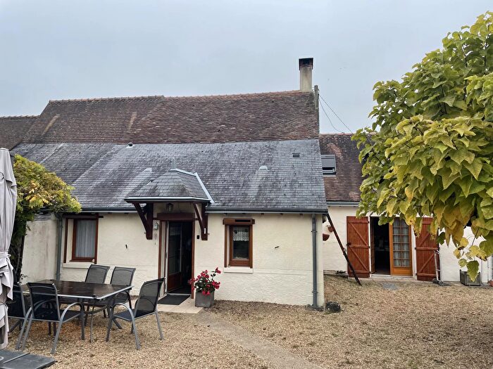 Maison à vendre - Savigné-sur-Lathan - 4 pièces - 3 chambres