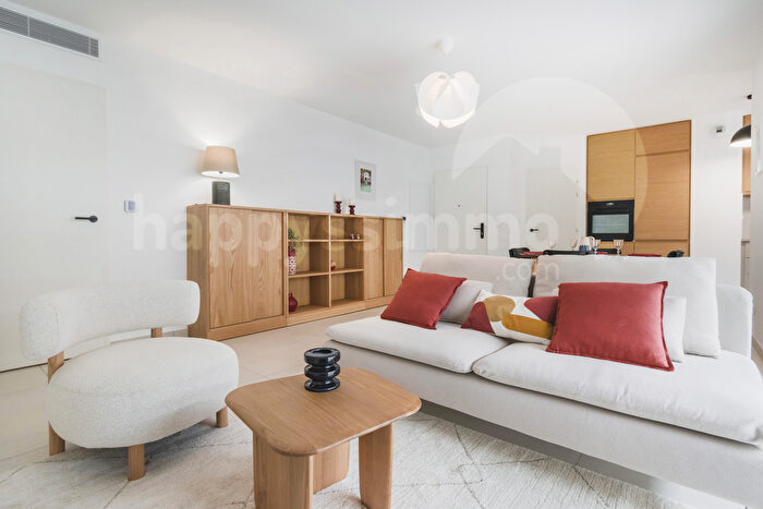 Appartement à vendre - Hyères, Centre-ville - 4 pièces - 3 chambres