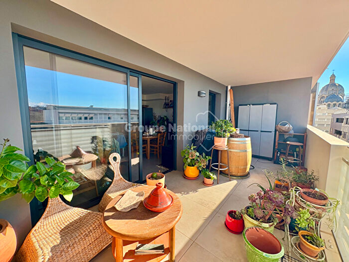 Appartement à vendre - Marseille e , La Joliette - 3 pièces - 2 chambres