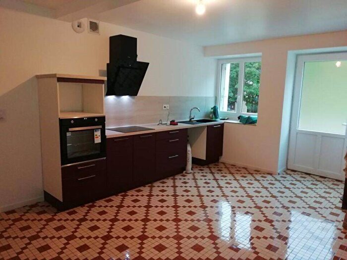 Le Roc : Maison 6 pièces à louer