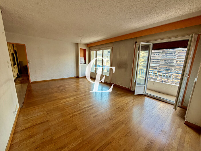 Appartement à vendre - Saint-Étienne - 3 pièces - 1 chambre