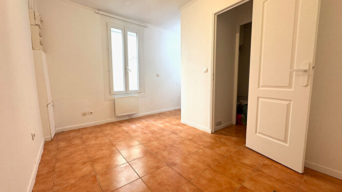 Appartement à vendre - Corbeil-Essonnes, Centre-ville - 2 pièces - 1 chambre