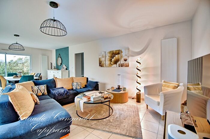 Maison à vendre - LHoumeau - 6 pièces - 4 chambres