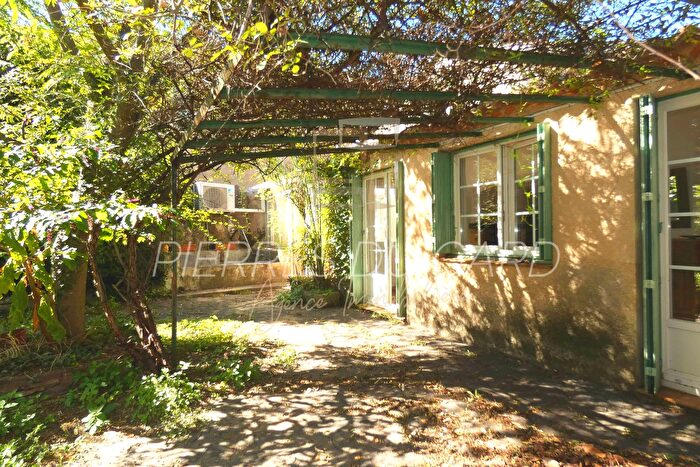 Maison à vendre - Bagnols-sur-Cèze, Centre-ville - 5 pièces - 2 chambres