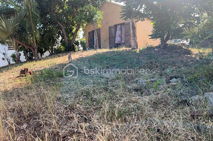 Maison à vendre - Saint-Leu, Maduran, Portail - 3 pièces - 2 chambres