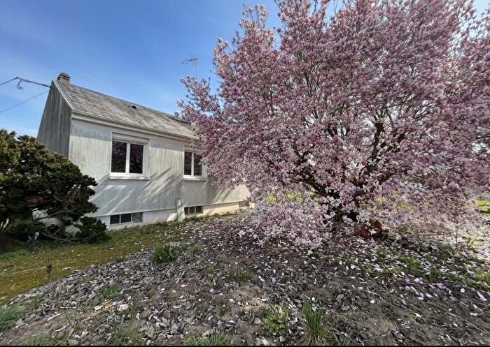 Orléans, Soleil Levant, Champ de Mars : Maison 4 pièces à vendre