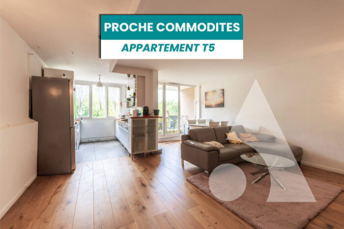 Appartement 5 pièces à Corbeil-Essonnes, Centre-ville, à vendre