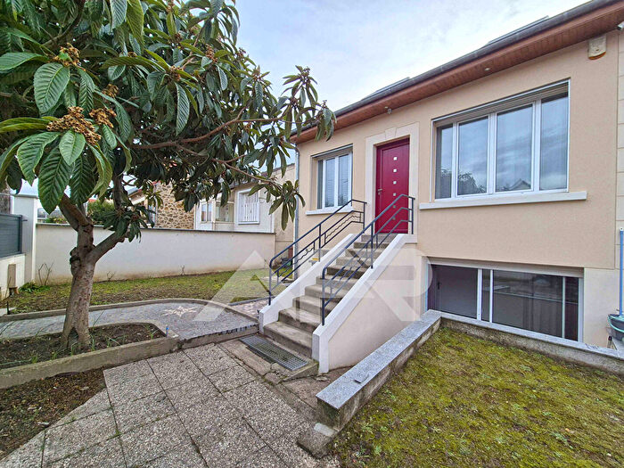 Chatou, Ouest : Maison 8 pièces à louer
