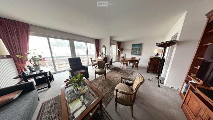 Appartement à vendre - Paris e  - 4 pièces - 2 chambres