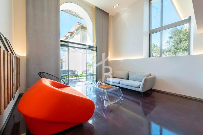 Appartement à vendre - Cannes, Petit Juas - 2 pièces - 1 chambre