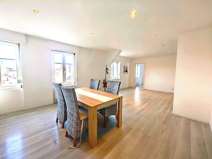 Appartement à vendre - Mulhouse, Europe, Bassin Nordfeld - 5 pièces - 4 chambres