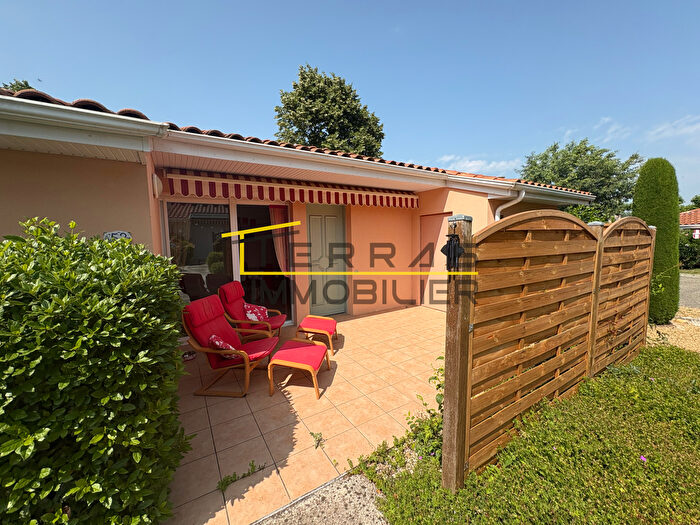 Maison à vendre - Saint-Pantaléon-les-Vignes - 3 pièces - 2 chambres