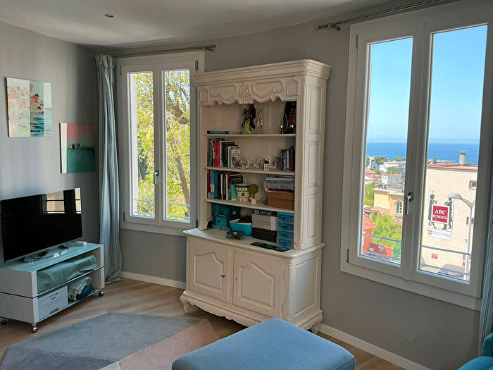 Appartement 2 pièces à Nice, Mont-Boron, à vendre