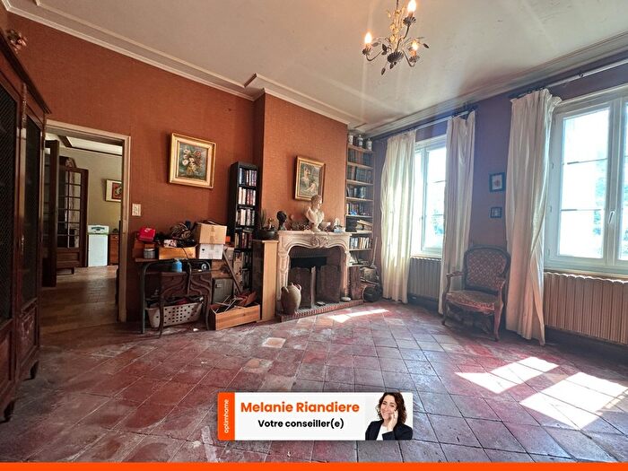 Maison 10 pièces à La Flèche, Les Plantes, à vendre