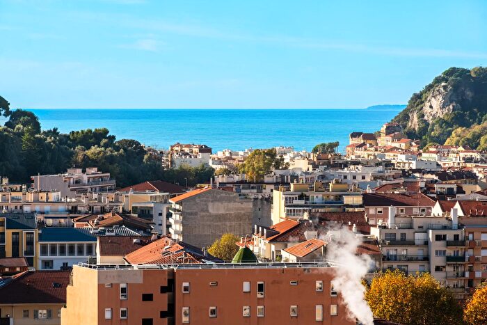 Appartement 2 pièces à Nice, Mont-Boron, à vendre