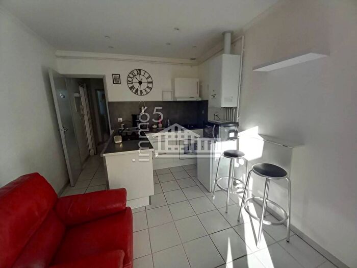 Appartement à louer - Pradeau-Gare-Rue GLassale, Tarbes - 2 pièces - 1 chambre