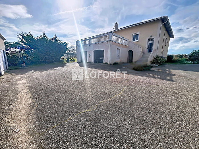 Maison à vendre - Prissé - 12 pièces - 7 chambres