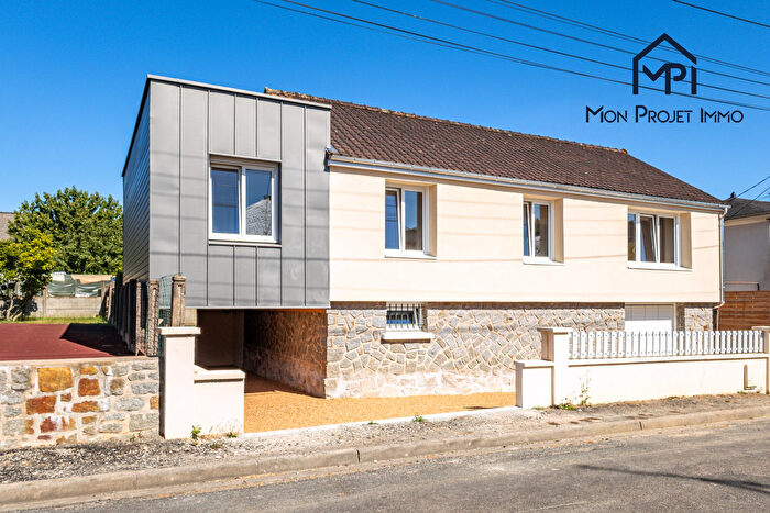 Maison 5 pièces à Laval, à vendre