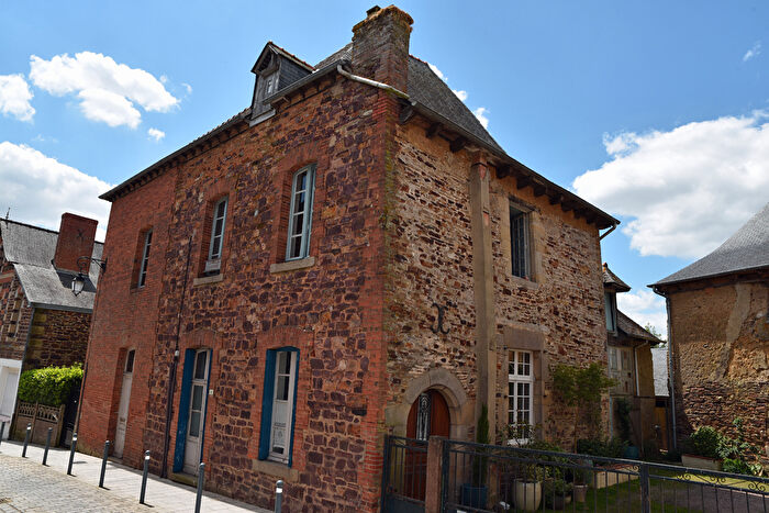 Maison 6 pièces à Saint-Méen-le-Grand, à vendre