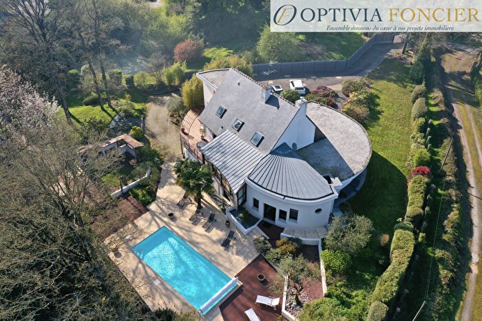 Maison à vendre - Orgères - 12 pièces - 4 chambres