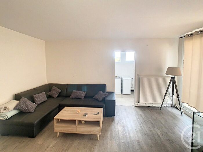 Appartement à louer - Déville-lès-Rouen - 3 pièces - 2 chambres