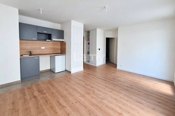 Appartement 2 pièces à louer à Chalâtres, Nantes