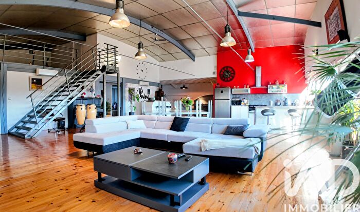 Maison à vendre - Saint-Ferréol-dAuroure - 7 pièces - 4 chambres