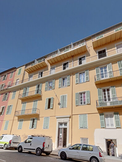 Appartement 4 pièces à Nice, Garibaldi, à vendre