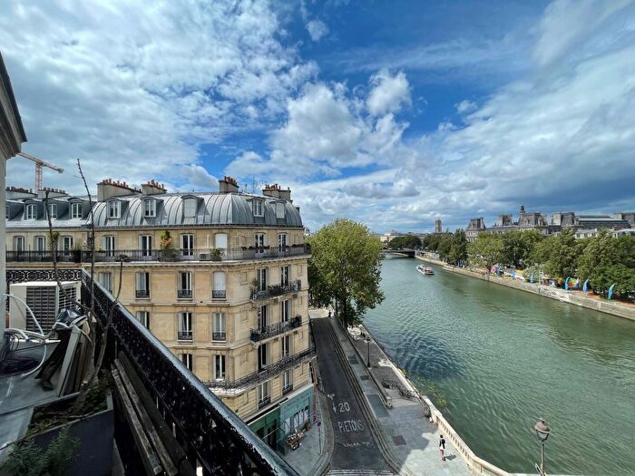 Appartement 5 pièces à Paris 4ème arrondissement, à louer
