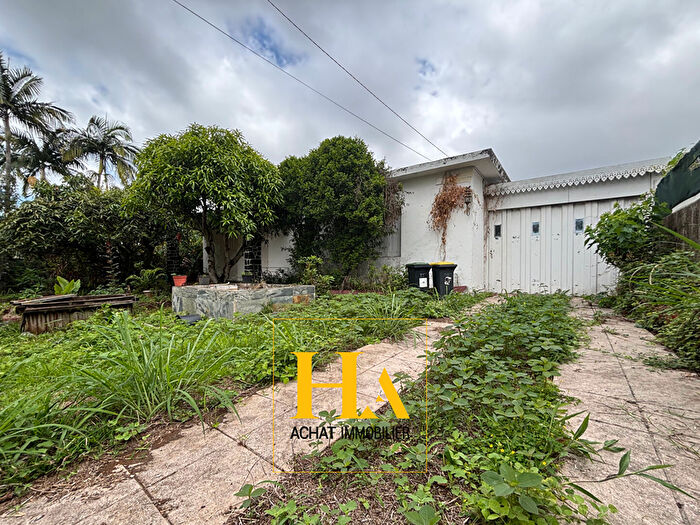 Maison à vendre - Le Tampon, Centre-ville - 11 pièces - 7 chambres