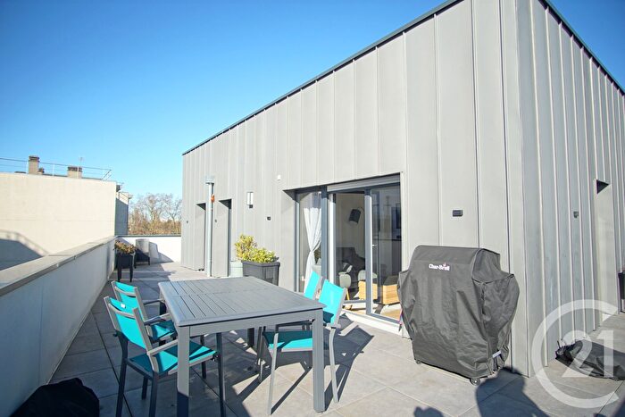 Appartement à vendre - Thiais, Belle Epine - 5 pièces - 4 chambres