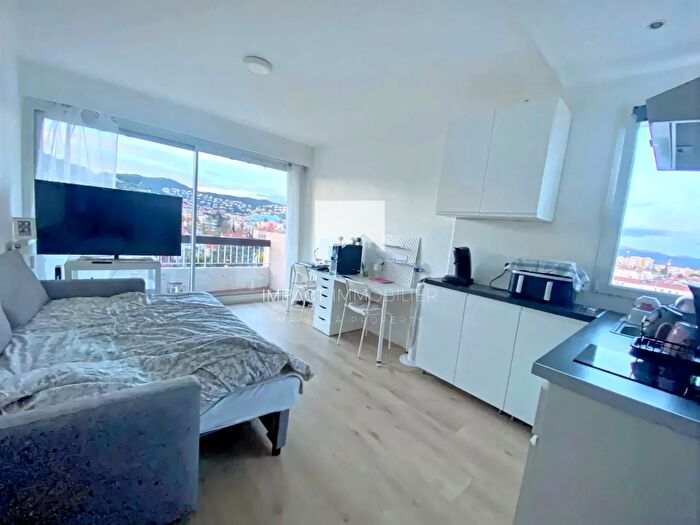 Appartement à vendre - Hyères, Centre-ville - 1 pièce