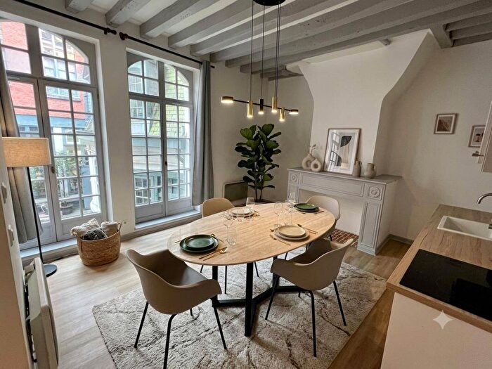 Maison 2 pièces à Vieux Lille, à louer