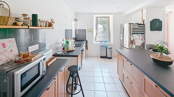 Maison à vendre - Guiscriff - 7 pièces - 4 chambres