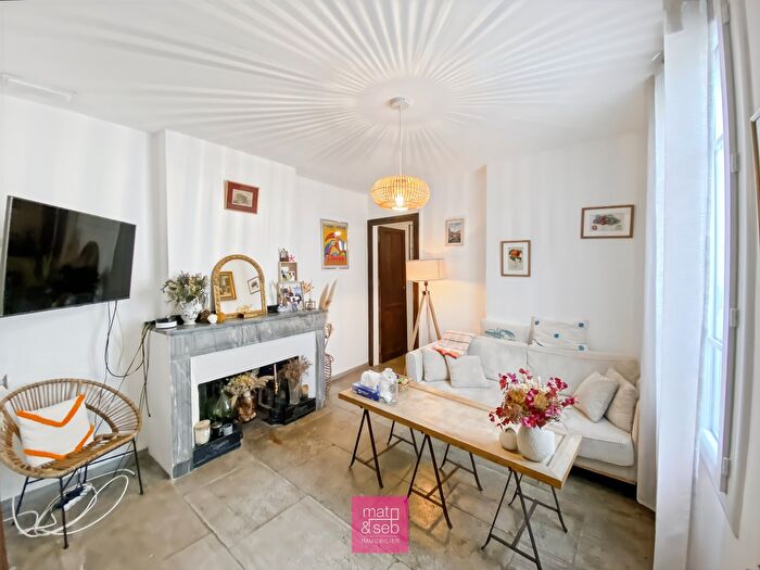 Appartement 3 pièces à vendre - Nîmes, Ecusson, Arènes