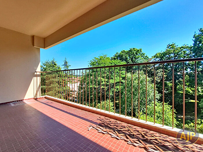 Appartement 4 pièces à vendre - La Roche-sur-Yon, Pyramides, Jean-Yole