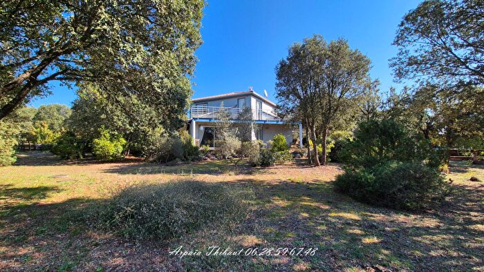 Maison à vendre - Ginasservis - 5 pièces - 3 chambres