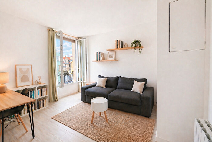 Appartement 1 pièce à Paris 10ème, Goncourt, Canal Saint-Martin, à vendre
