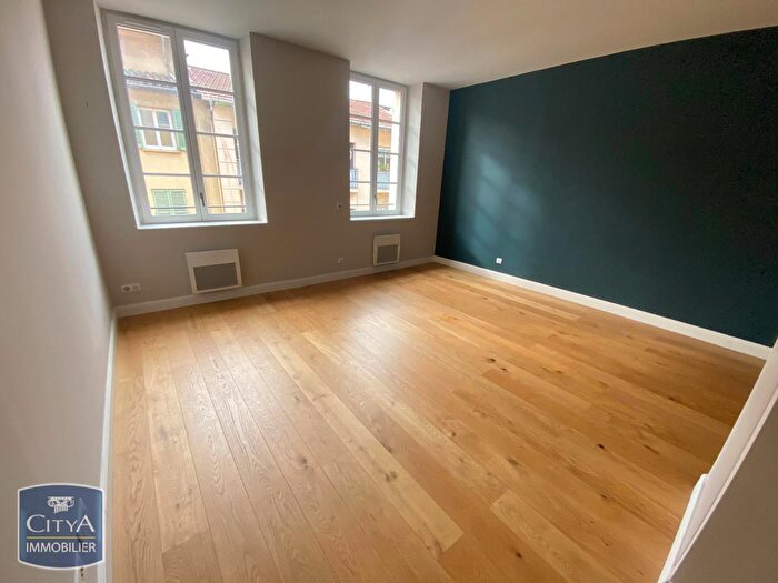 Appartement à louer - Toulon, Place dArmes - 2 pièces - 1 chambre