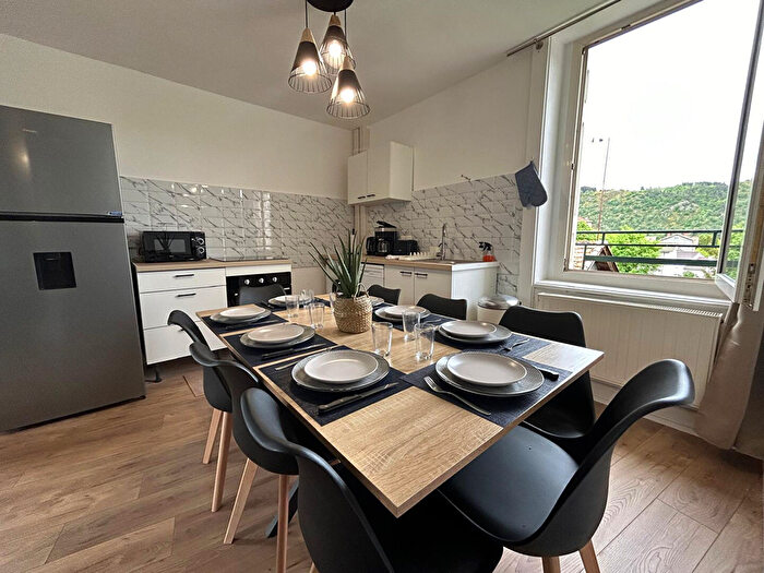 Appartement à louer - Retournac - 3 pièces - 2 chambres