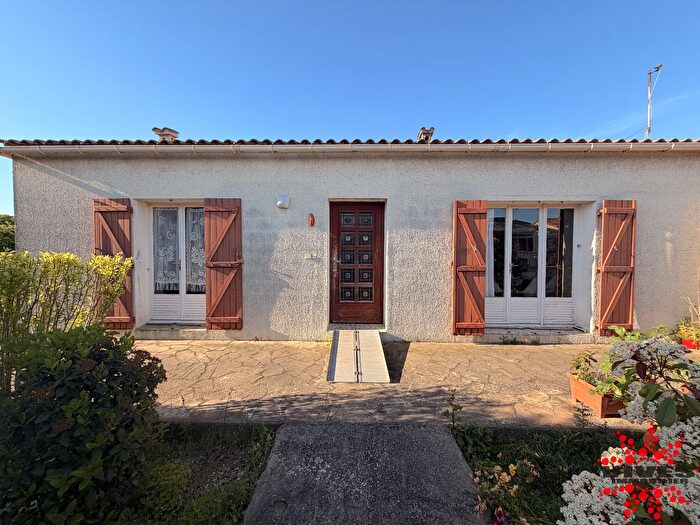 Vias, Ville : Maison 4 pièces à vendre