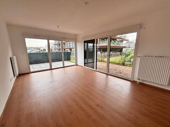 Appartement à louer - Chambray-lès-Tours - 4 pièces - 3 chambres