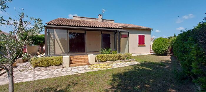 Maison à louer - Rognonas - 4 pièces - 3 chambres