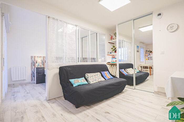 Appartement à louer - Carquefou, Centre-ville, Charbonneau, Châteaubriand, Bois Saint-Lys - 2 pièces - 1 chambre