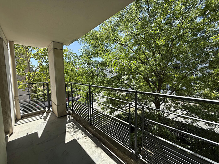 Saint-Cyr-l'École, Hôtel de ville : Appartement 3 pièces à vendre