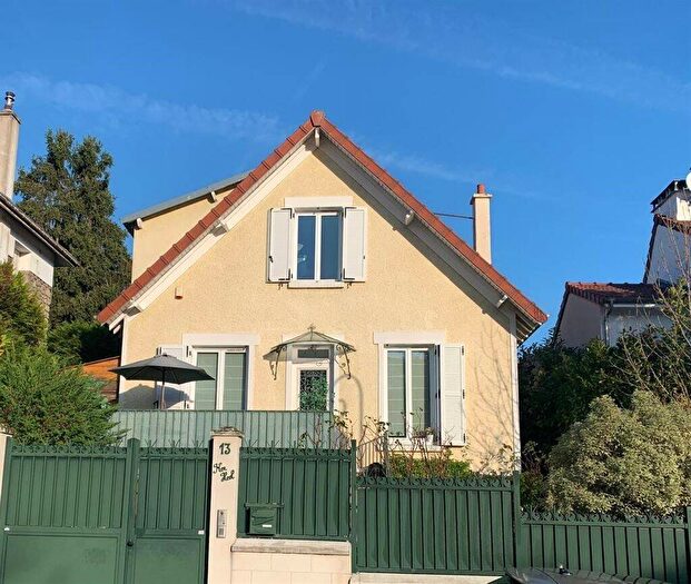 Maison à louer - Marnes-la-Coquette - 7 pièces - 4 chambres